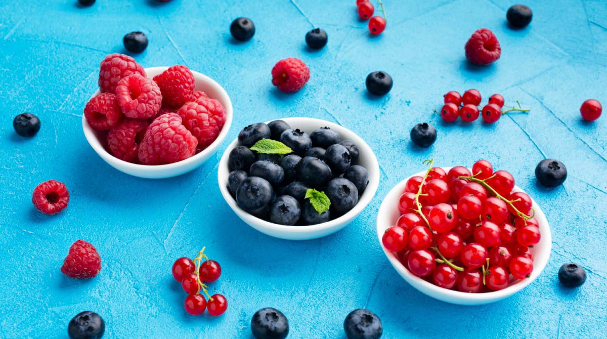 ᐈ Які літні ягоди містять найменше цукру | Discover.in.ua